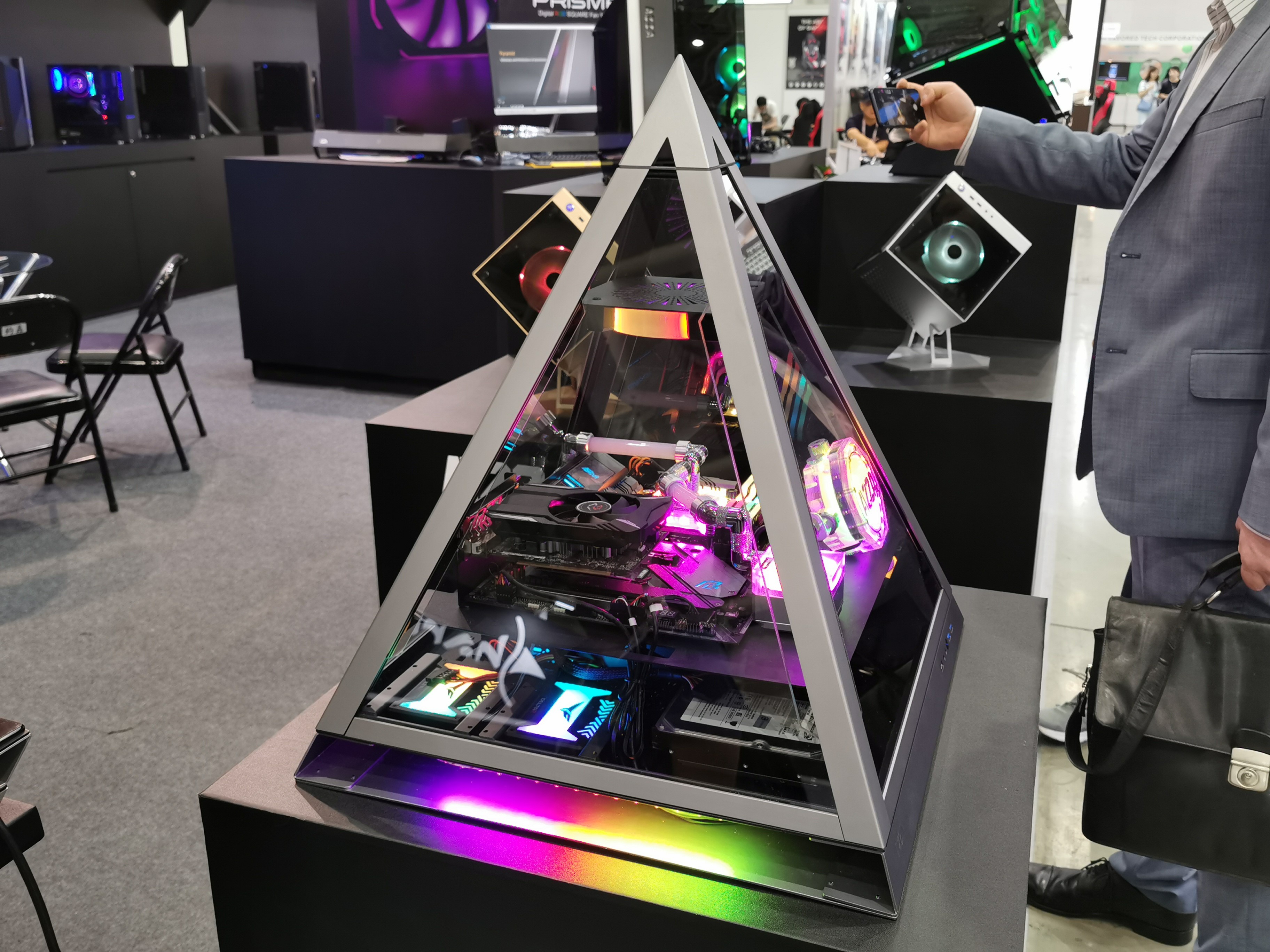 Azza introduces Pyramid 804M with perfect airflow system; Aluminium ...