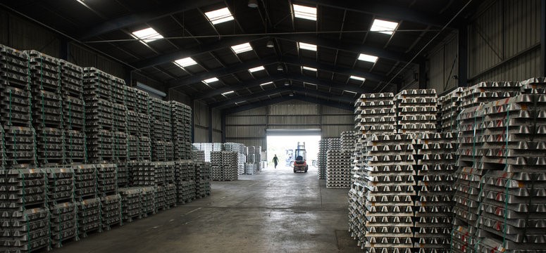 Africa’s primary aluminium production edges a 3.5% fall M-o-M to ...