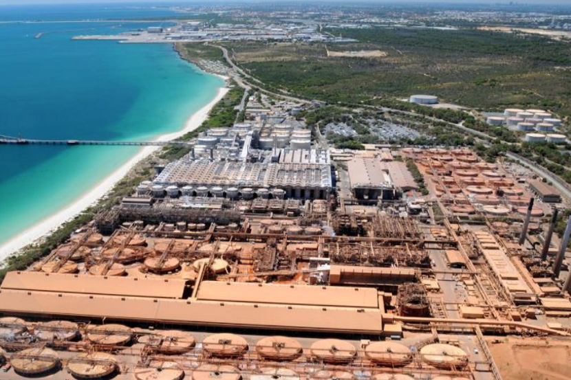 Alcoa to cut 30% production at Kwinana alumina refinery for natural gas ...
