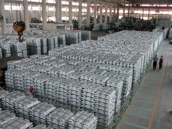 Global aluminium producers offer $125-145/t shipment premiums to ...