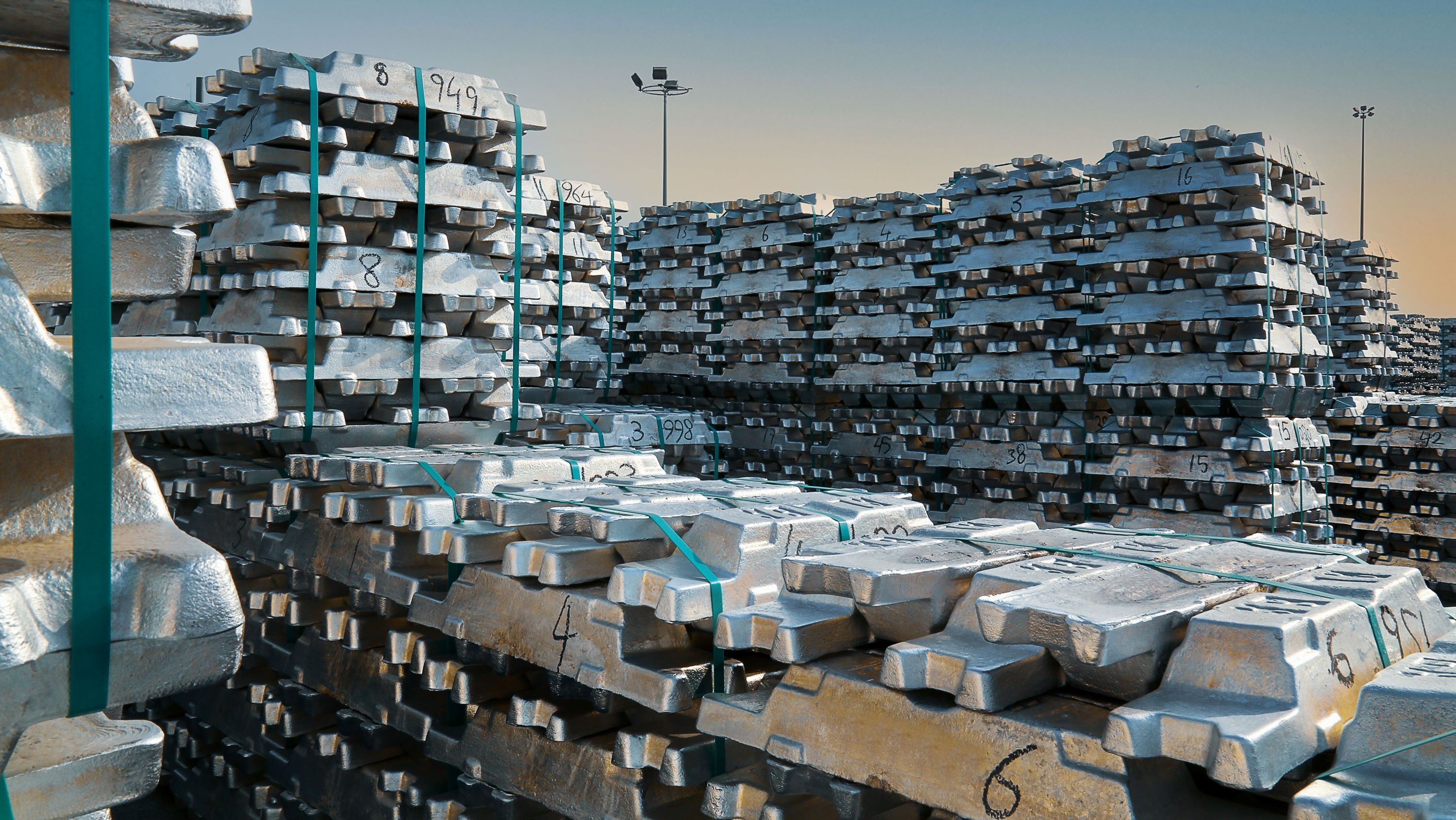 A00 aluminium ingot price in China grows to RMB18,350/t; Alumina price ... A00 aluminium ingot price in China grows to RMB18,350/t; Alumina price ...