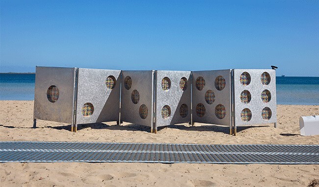 Artist crowned winner of major sculpture awards for aluminium-built ...