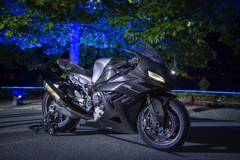 Meet BMW’s next-generation lightweight superbike featuring carbon fibre ...