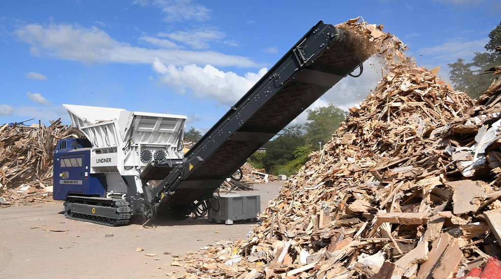 Lindner’s next-gen two-shaft shredder all set to tackle aluminium ...