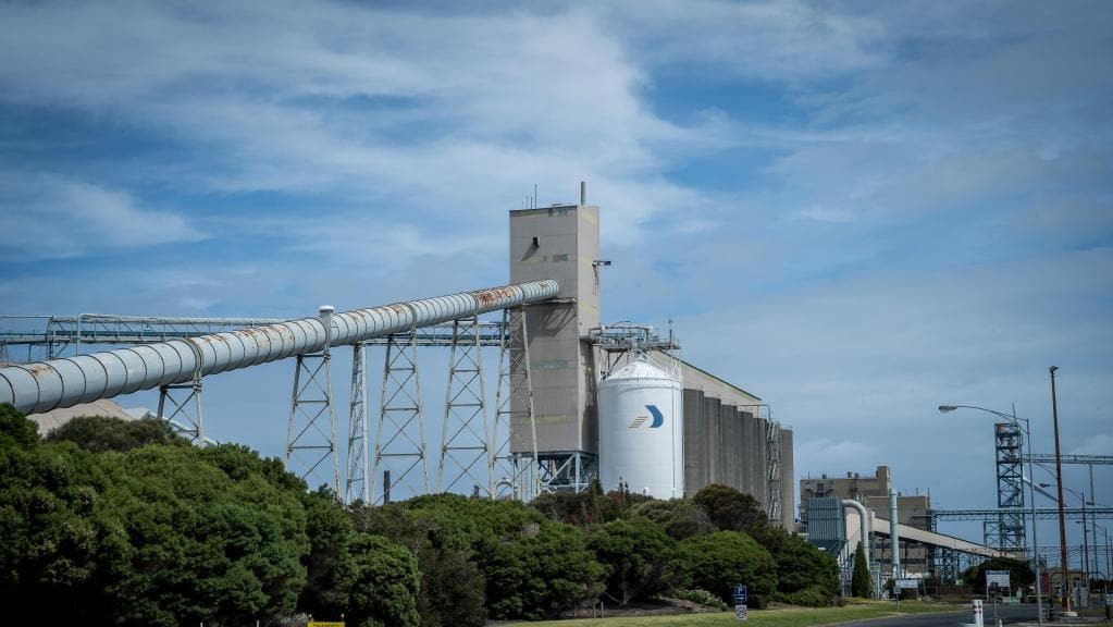 Extreme heat and tight power supply caused two hours power outage at ...