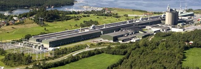 Norsk Hydro may restart Norway aluminum smelter unit, CEO says