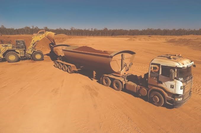 Metro refinancing current debt facilities, part of Bauxite Hills Mine ...